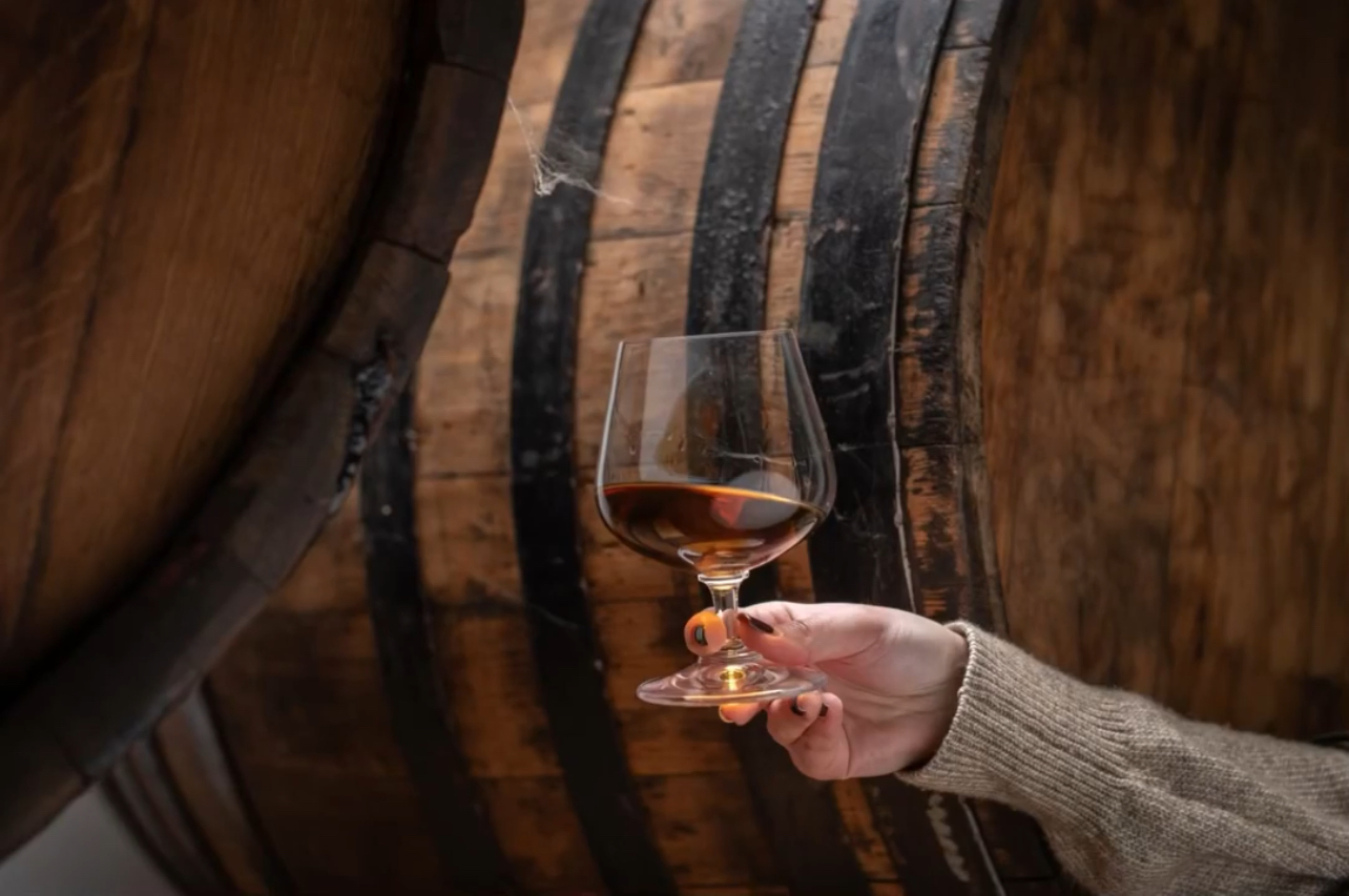 Rakija – Sorten, Rituale & perfekter Genuss | Rakija & Vino